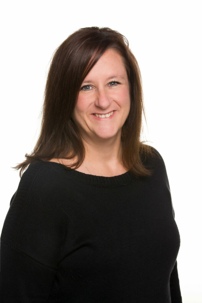 Angela McKerlich CapriCMW - Canadian Underwriter